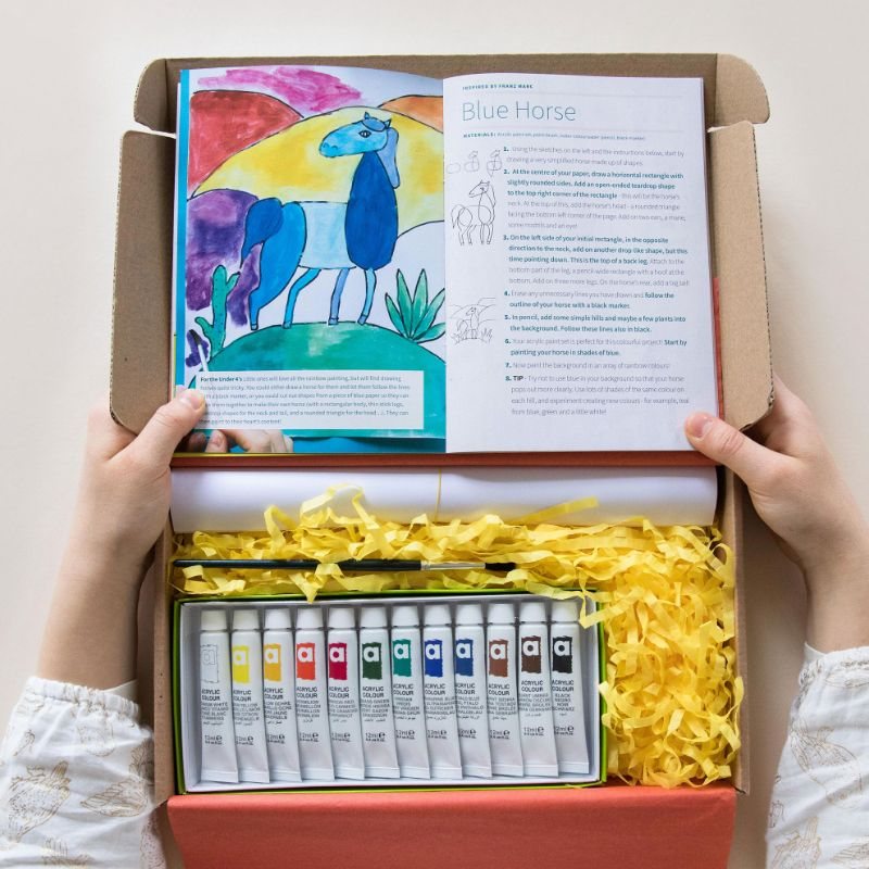 Awesome Animals Art Box | Waterstones