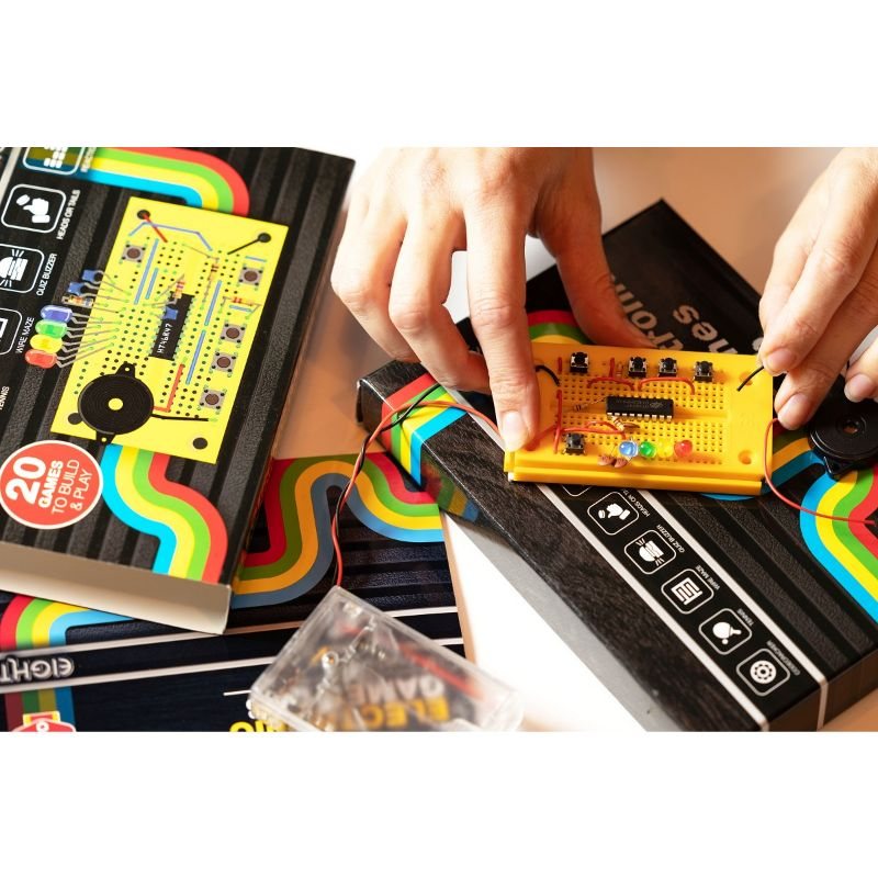 Build Your Own Electronic Games Lab | Waterstones