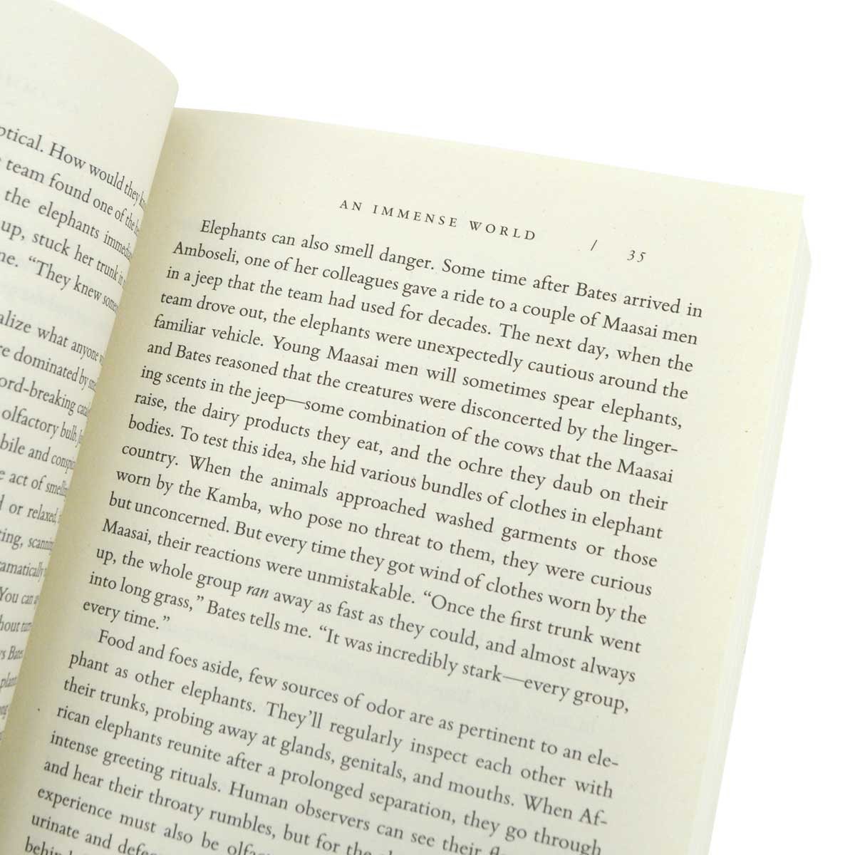 An Immense World by Ed Yong | Waterstones