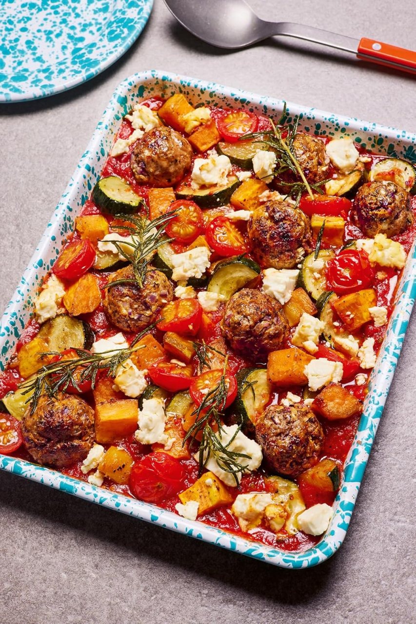 Pinch of Nom ALL IN ONE by Kay Allinson, Kate Allinson | Waterstones